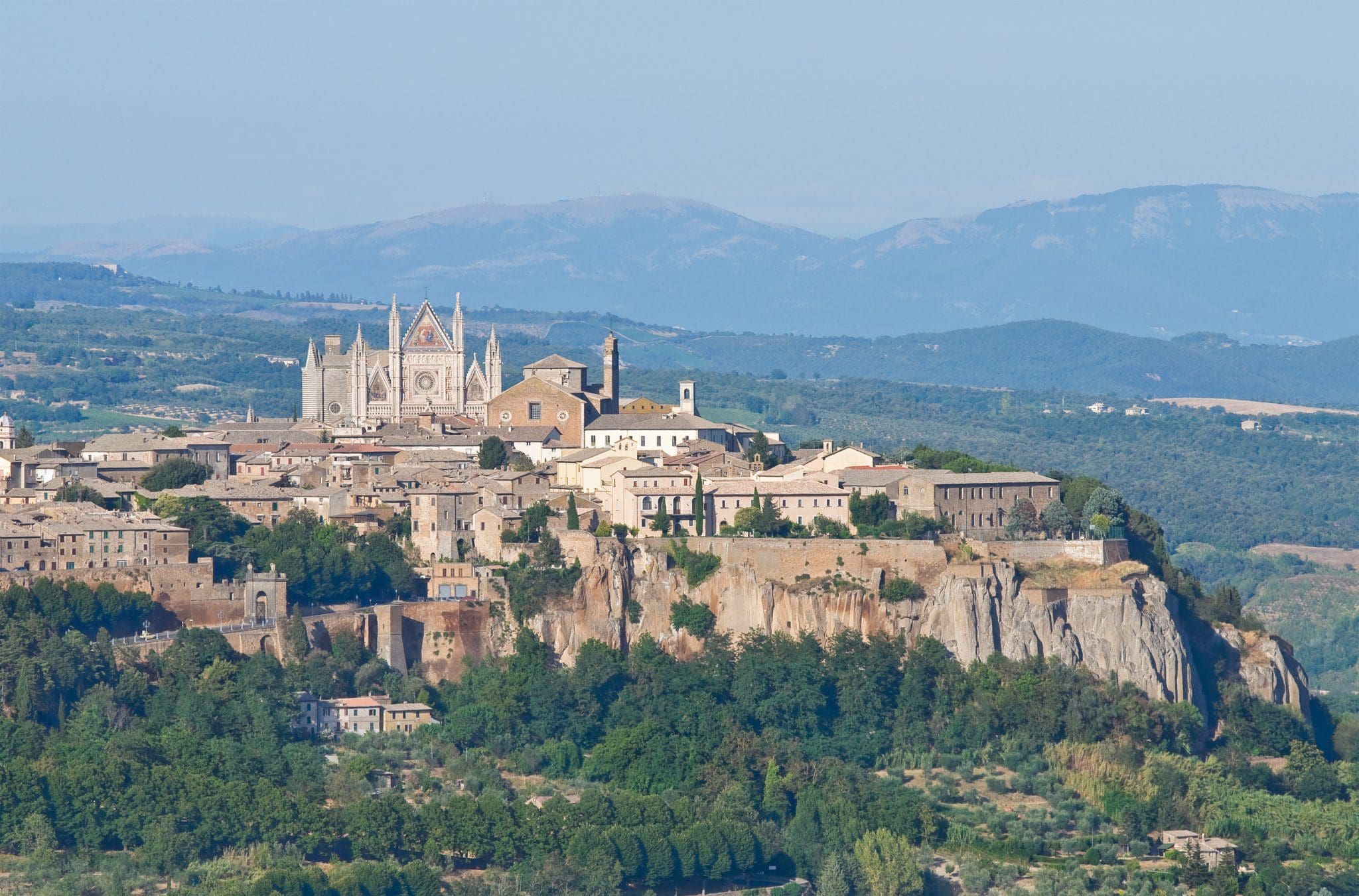 A Complete Guide to Orvieto: The Hidden Gem of Italy - The Wanderlust Rose