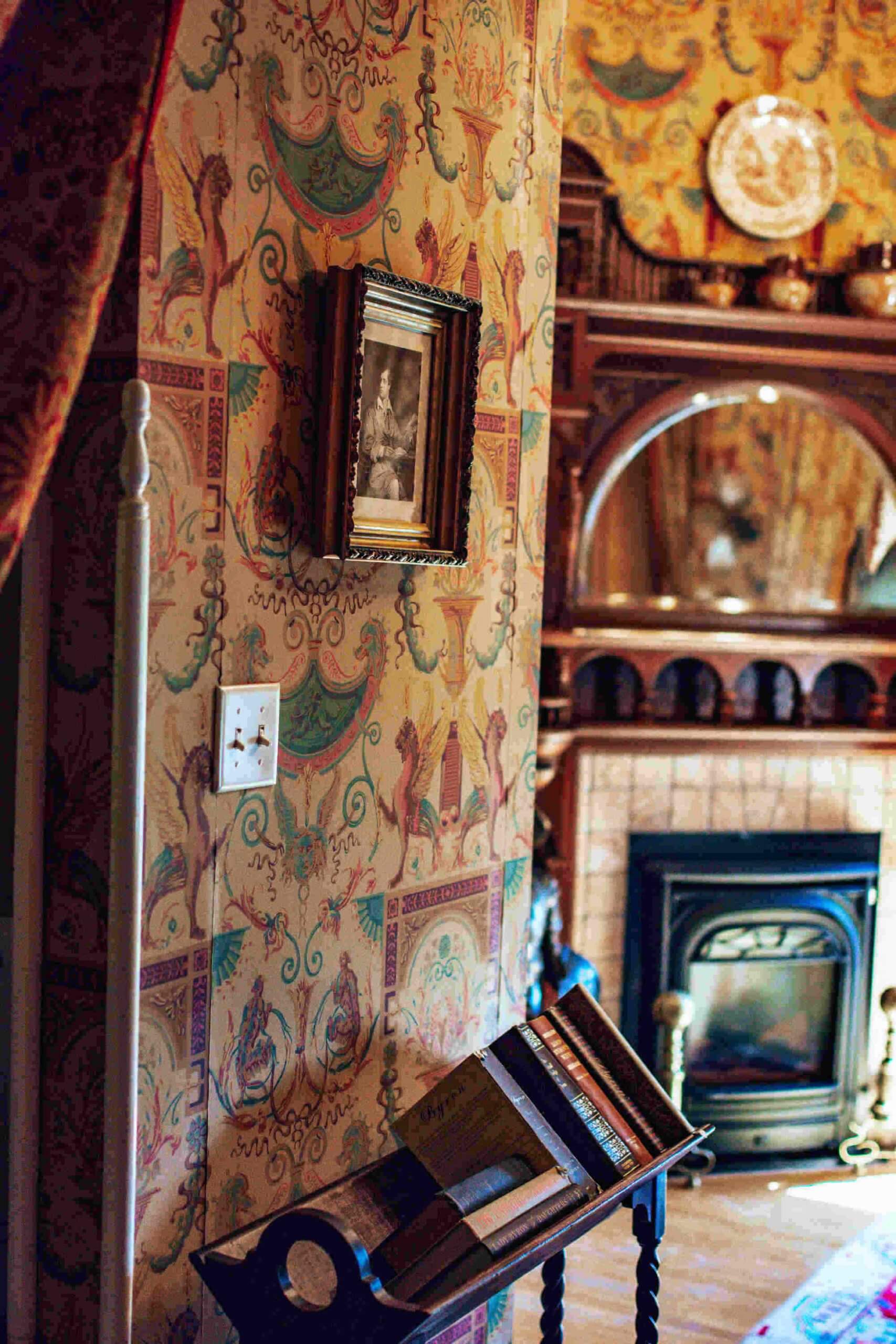 Book Lovers You Need To Stay At This Literary-Themed Bed And Breakfast ...